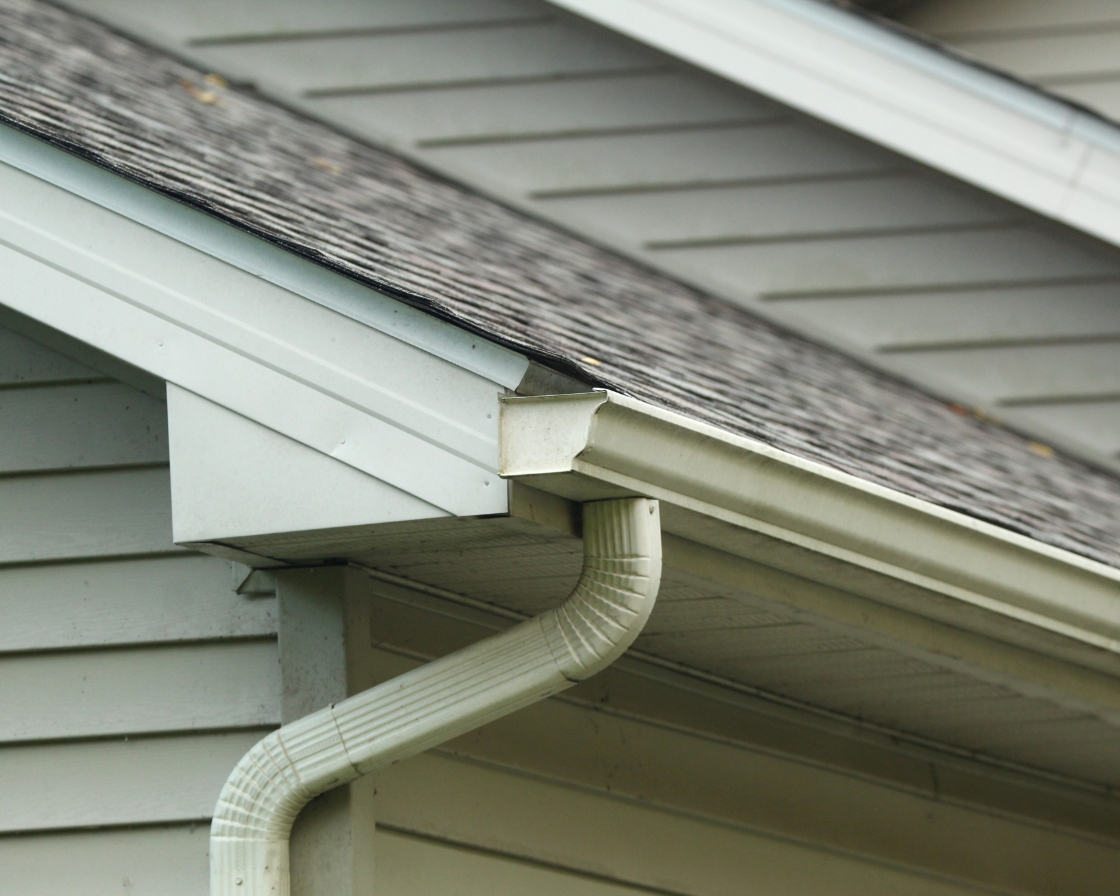 Seamless Gutters Installation by the Best Roofing Company